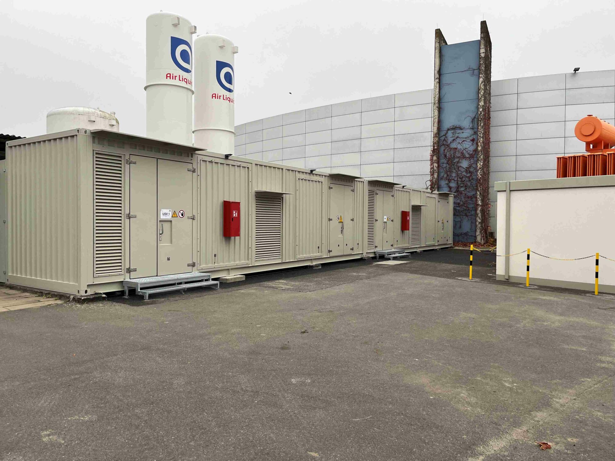 Energy Storage Flywheels and Battery Systems - Piller Power